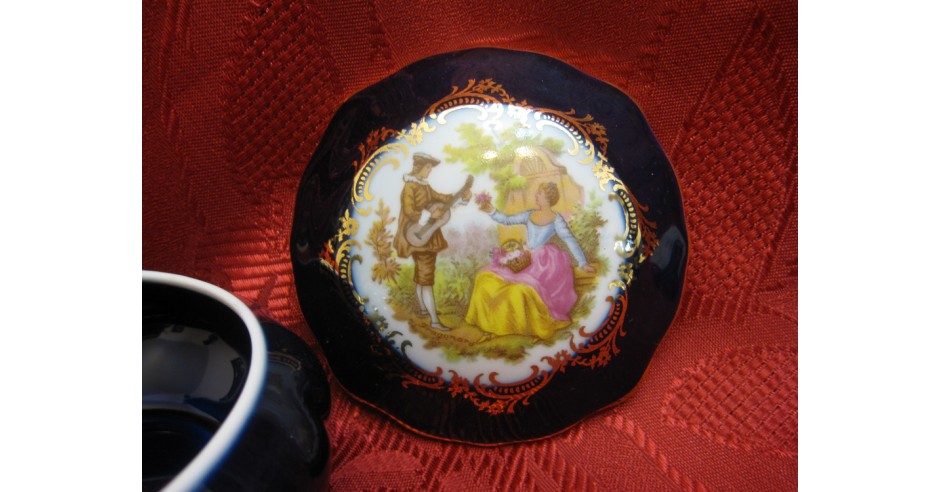 CASETA / BOMBONIERA PORTELAN CU COBALT LIMOGES IMPERIA FRANTA MODEL ...