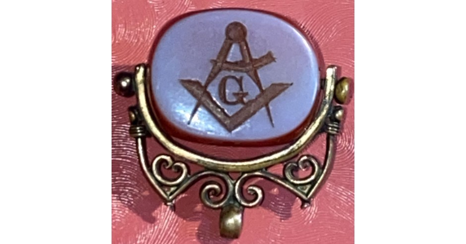 SIMBOL MASONIC VECHI(PANDANT) BRONZ cu CARNEOL/SE VINDE PIESA DIN ...