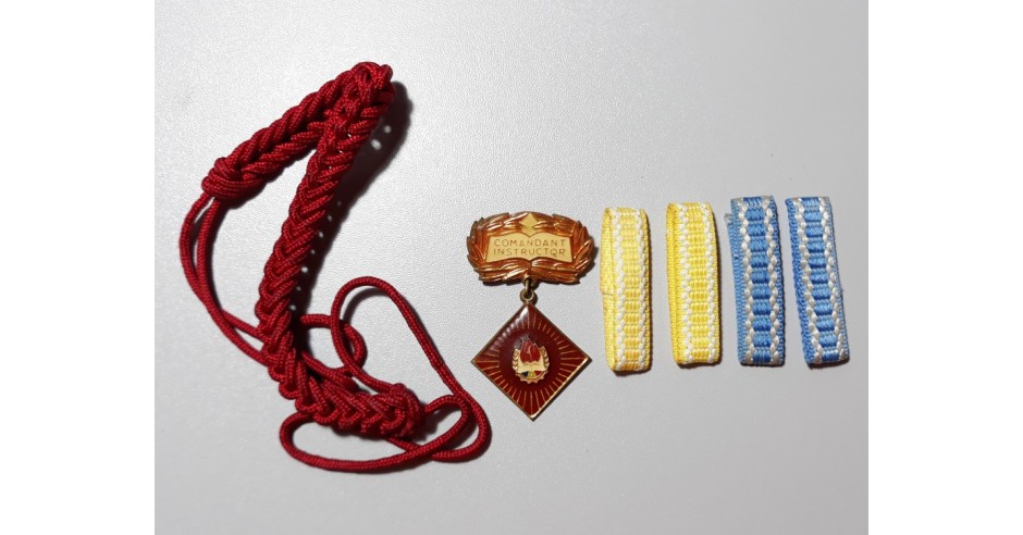 PIONIER - PIONIERI - EGHILET - TRESE - INSIGNA COMANDANT INSTRUCTOR ...