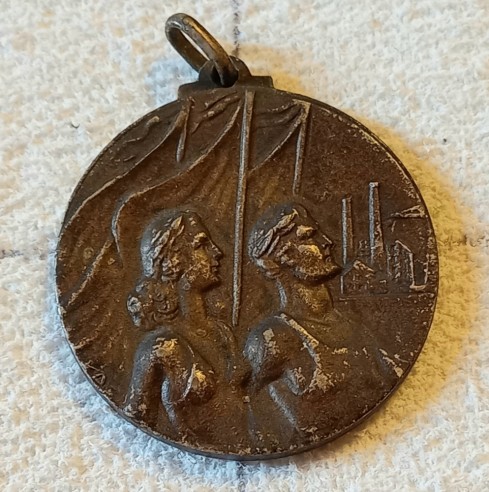 Ce sa intre in Fan zone. Cumpara ieftin, pret bun