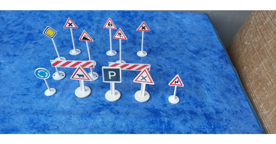 Semne de circulatie | 7 - 9 cm | 13 bucati | indicatoare rutiere ...