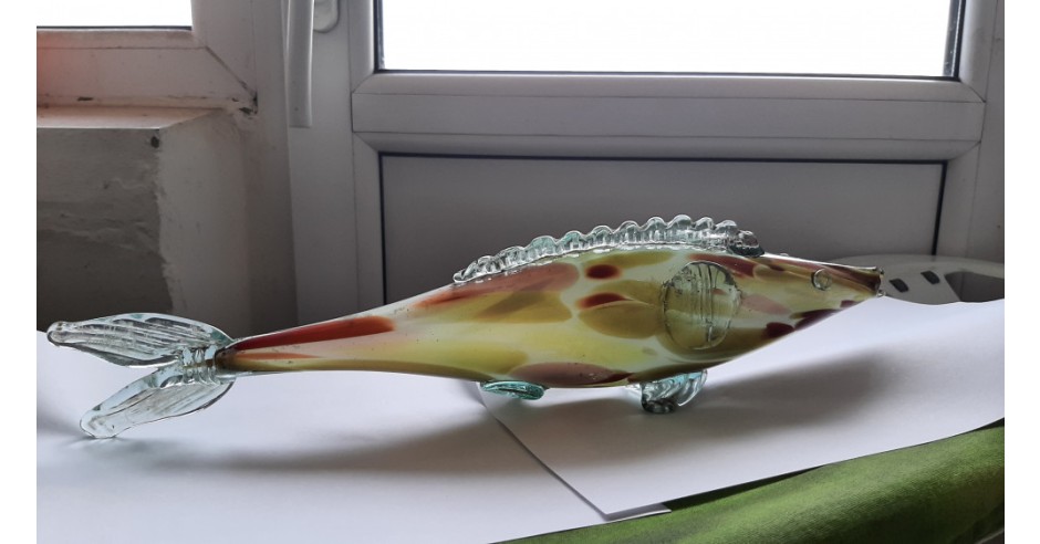 Bibelou: Peste de sticla colorat, aproximativ 35 mm. perioada comunista ...