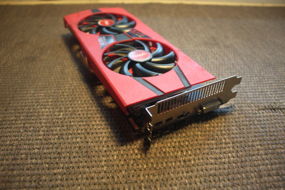 placa video ati radeon HD 7950 X edition , 3 GB DDR5 , defecta | arhiva ...