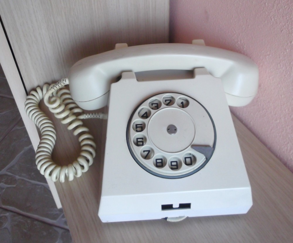 TELEFON FIX , CU DISC , VINTAGE ! | Okazii.ro