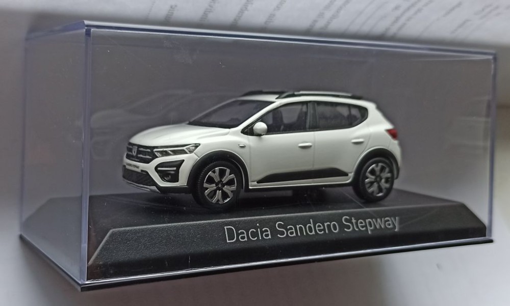 Macheta Dacia Sandero MK3 Stepway 2021 alb - Norev 1/43 | arhiva Okazii.ro