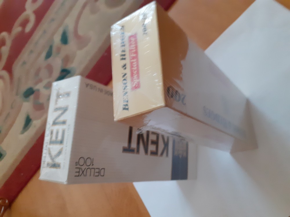 Vand cartus tigari de colectie,comuniste, BENSON&HEDGES | arhiva Okazii.ro