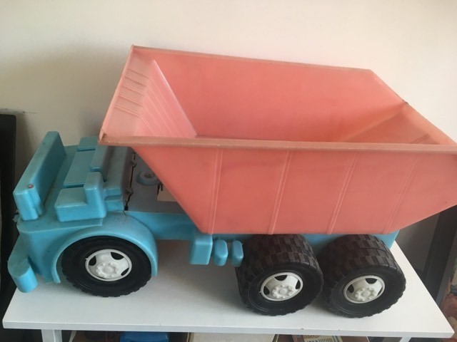 Basculanta Roman, jucarie veche romaneasca plastic anii 70-80, 60x30cm ...