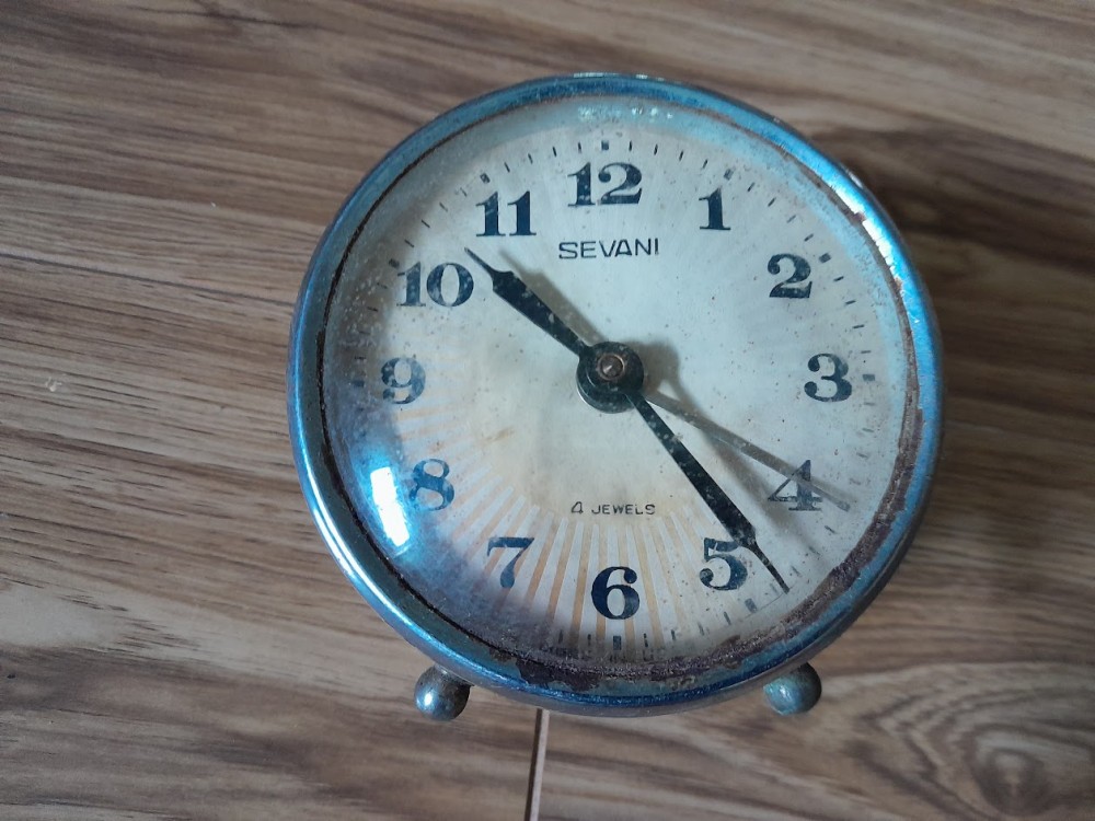 Ceas desteptator mecanic de masa vechi, rusesc (URSS), Cebahn /Sevani ...