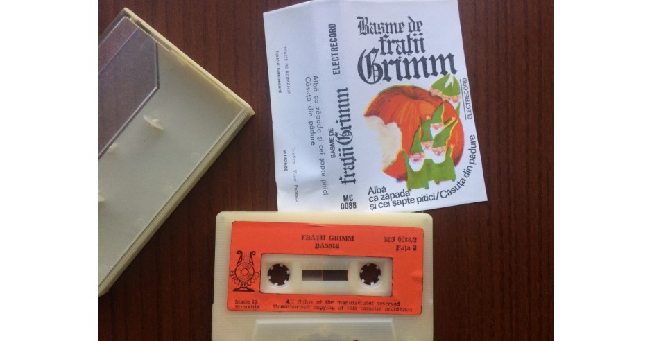 fratii grimm alba ca zapada si cei sapte pitici casuta din padure caseta audio | arhiva Okazii.ro