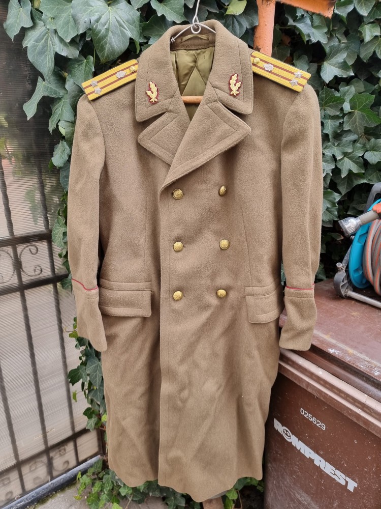 Manta de ofiter de pompieri, cu gradul de locotenent-colonel, din ...