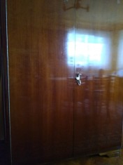 Donez mobila din lemn masiv | arhiva Okazii.ro