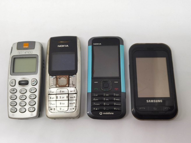 Telefoane vechi. Cumpara ieftin, pret bun