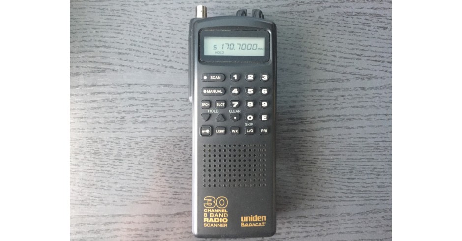 Scanner radio Uniden Bearcat UBC60XLT-1.CITITI CU ATENTIE DESCRIEREA VA ROG! | arhiva Okazii.ro