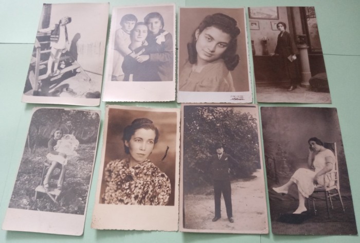 Lot 32 fotografii vechi - in special portrete anii 1920 pana in anii ...