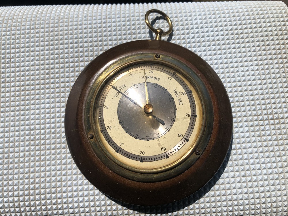 Barometru rotund ,vechi francez | arhiva Okazii.ro