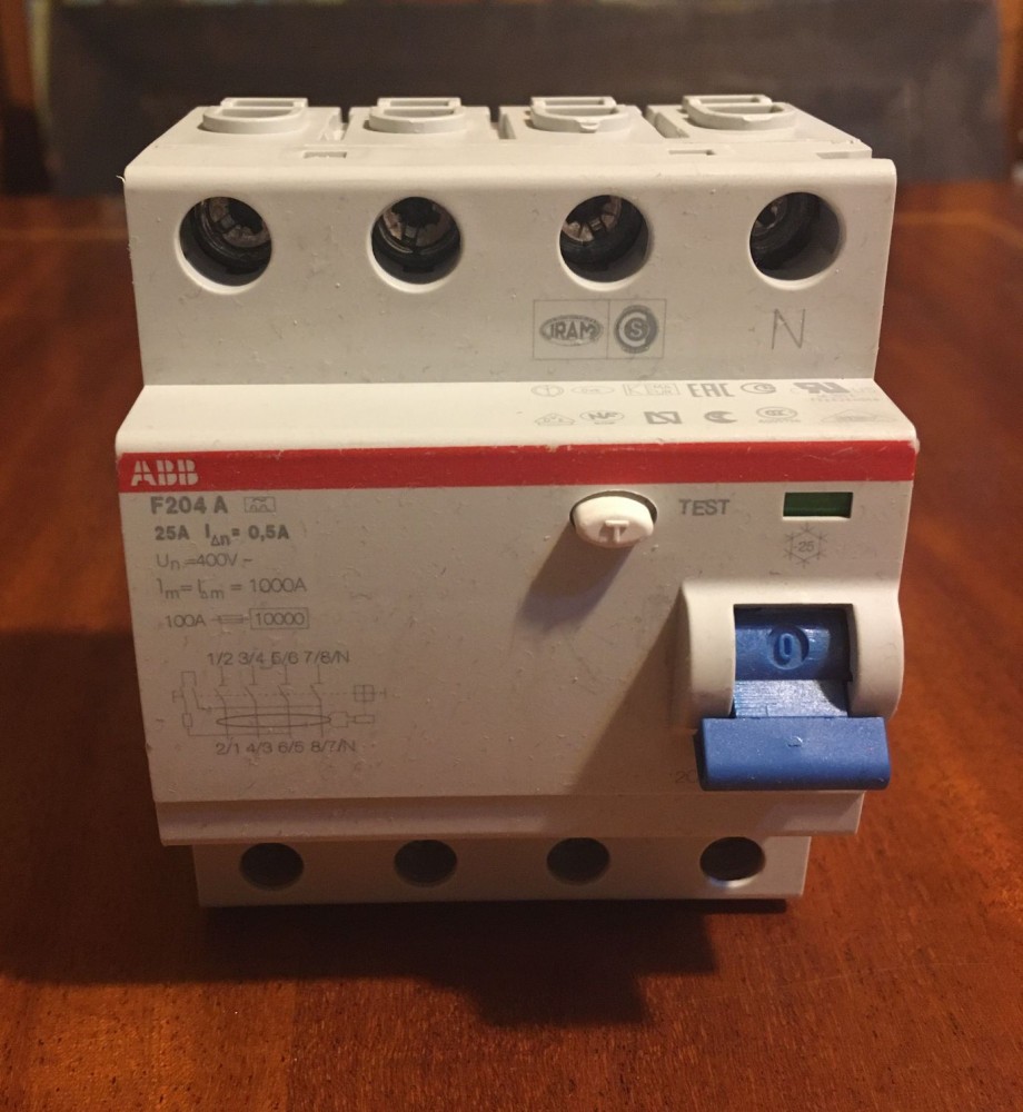 Intrerupator diferential industrial ABB (F204 A), 25A, 400V, 4P (Nou ...