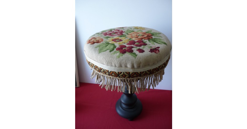 SCAUN VECHI, TABUREL, TABURET | arhiva Okazii.ro