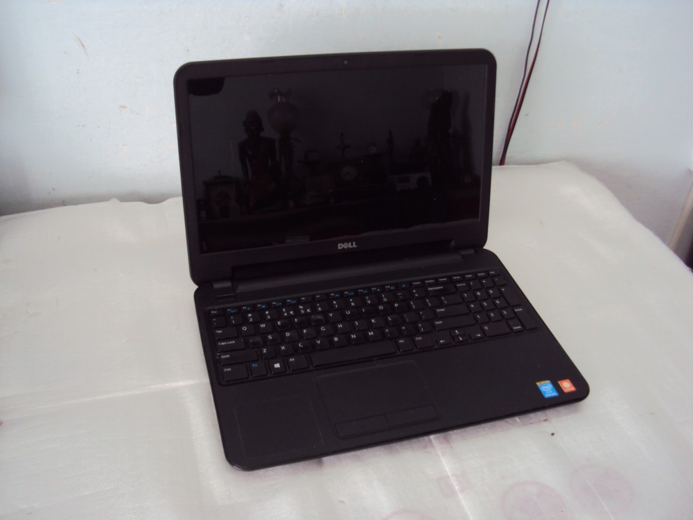 dezmembrez laptop Dell Inspiron 15-3521 (P28F) | arhiva Okazii.ro