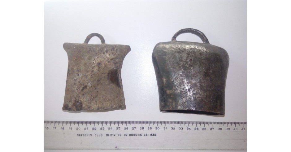 LOT 2 CLOPOT / CLOPOTE VECHI / TALANGA | arhiva Okazii.ro