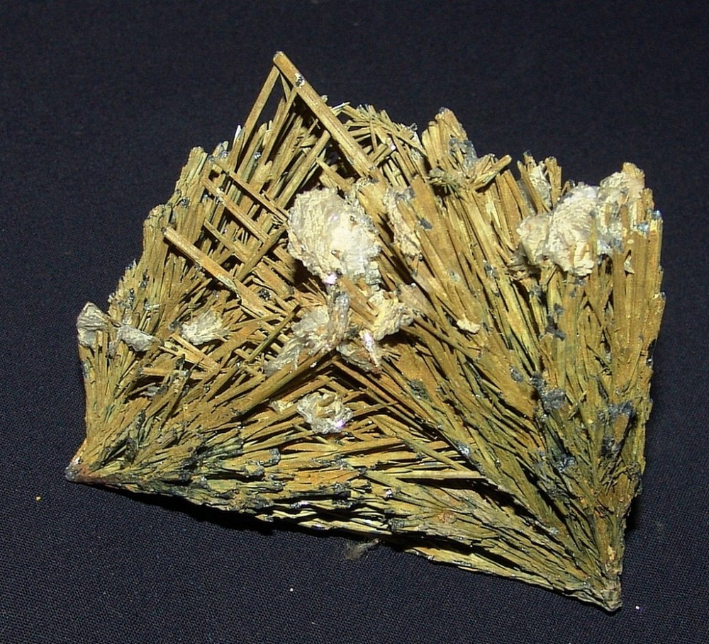 Specimen minerale - STIBINA CU BARITINA SI GOETIT (AT1) | arhiva Okazii.ro