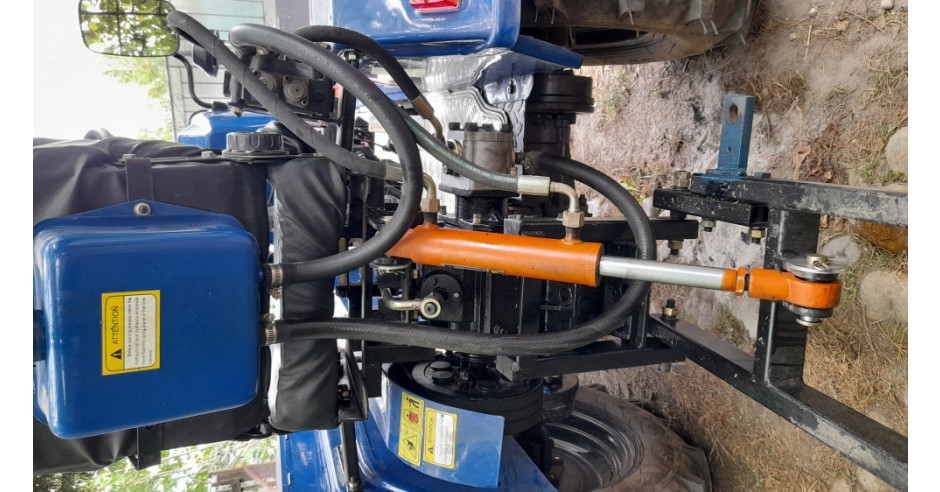 Vand tractor+plug cu doua freze+caruta | arhiva Okazii.ro