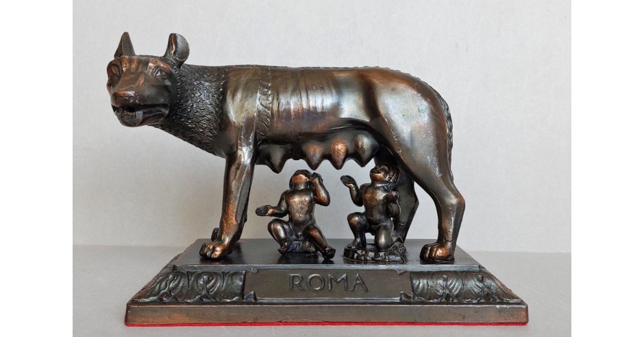 Lupoaica cu gemeni - statueta metalica, feronerie artizanala Centrocoop ...