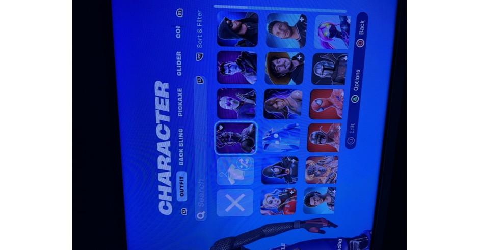 Cont fortnite 78 de skinuri,1450 vbucks in cont discord cifchif ...