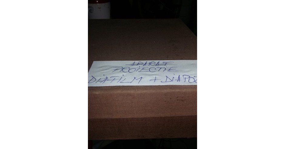 APARAT de PROIECTIE DIAFILM,PROIECTOR VINTAGE DIAFILME vechi MASIV,T ...