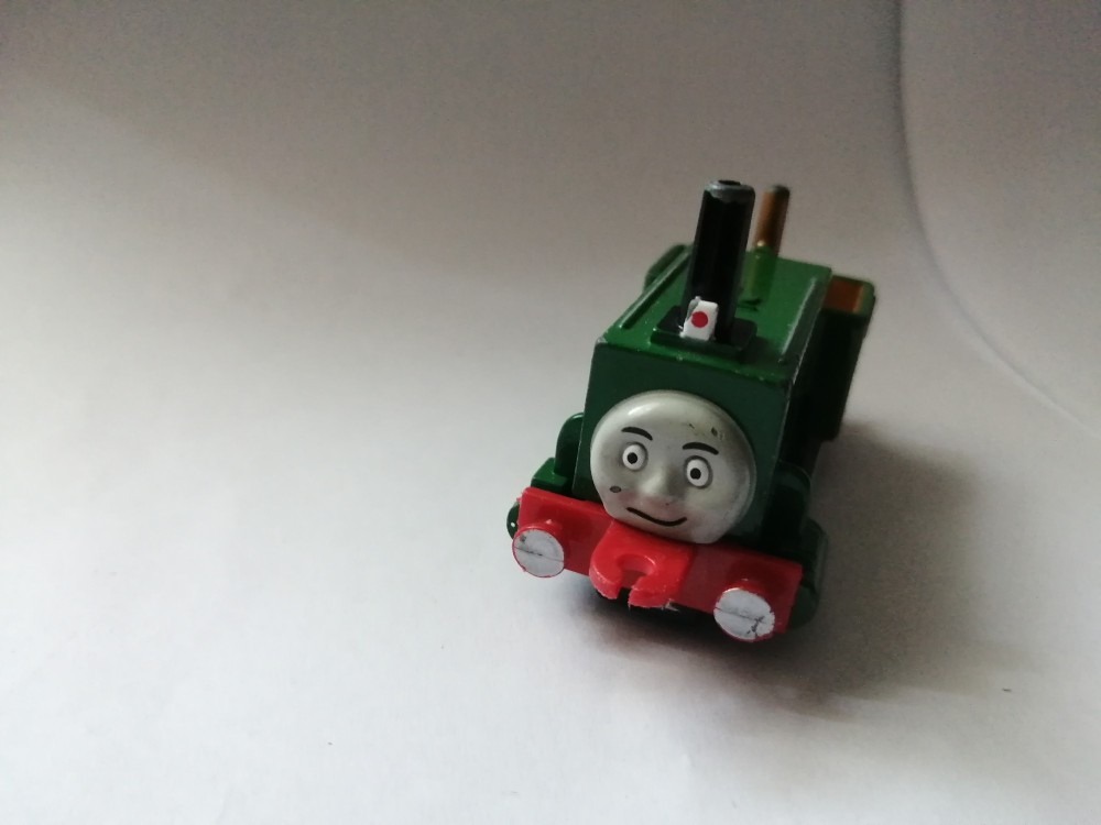 bnk jc ERTL Thomas & Friends - locomotiva Neil - rara | arhiva Okazii.ro