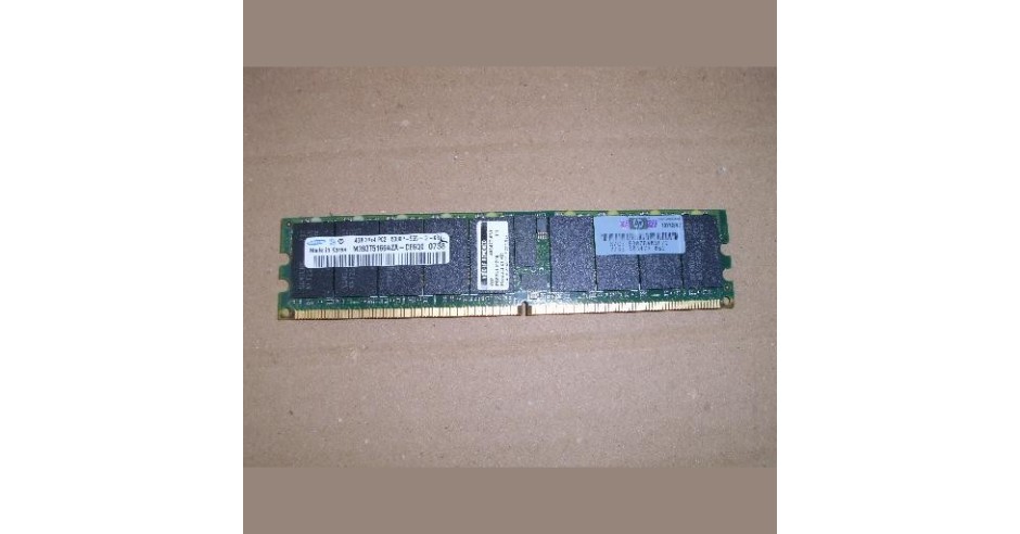 Memorie server 4GB DDR2 2Rx4 PC2-5300P-555-12-K3 ATENTIE! NU MERGE PE ...