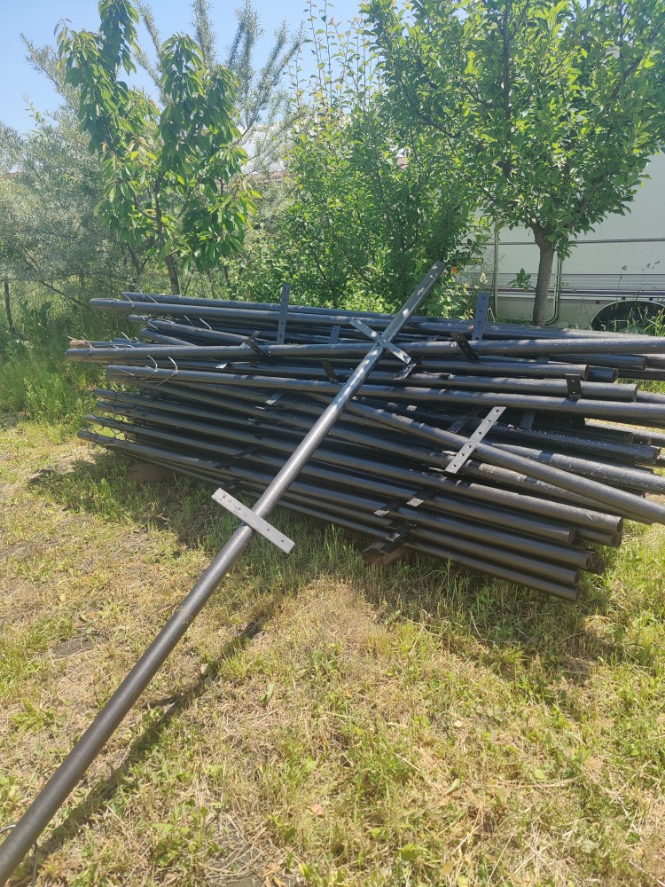 Stalpi metalici de gard | arhiva Okazii.ro