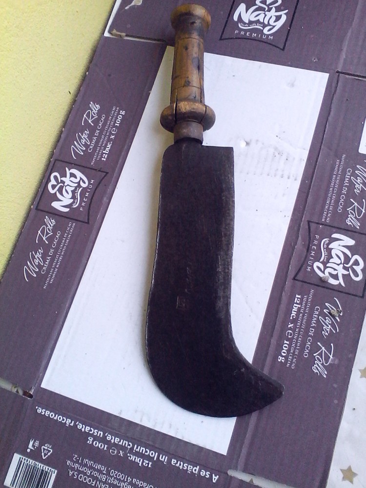 Veche Maceta-Cutit cu marcaje | arhiva Okazii.ro