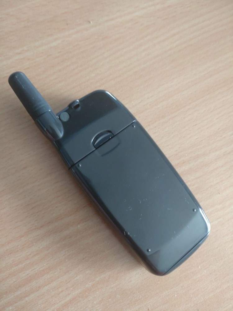 Telefon Zapp pentru colectionari nostalgici (100 Euro) | arhiva Okazii.ro