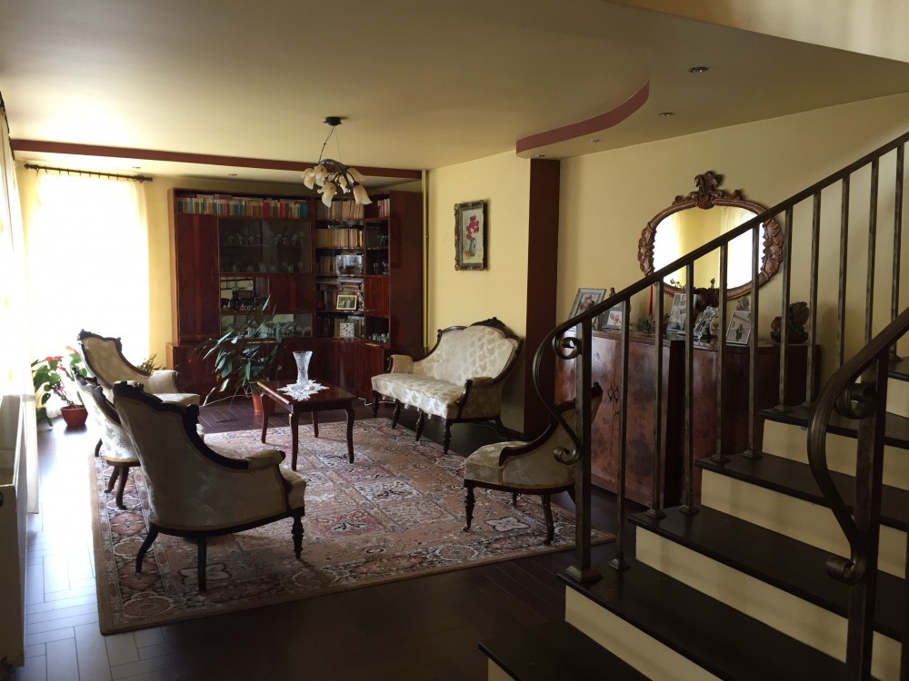 Casa de vanzare Sebes, judetul Alba | arhiva Okazii.ro