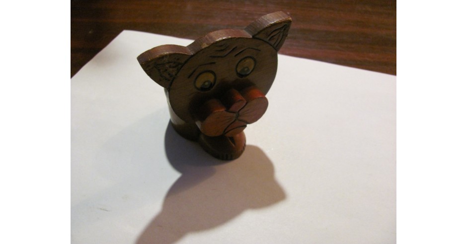 CY - Suport lemn (pt. scobitori, agrafe, etc.) foarte simpatic / cap ...