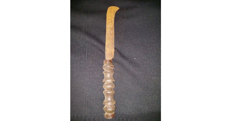 Cutit vechi,kukri,maceta,veche,cu 1 tais-ruginita,secera veche tip ...