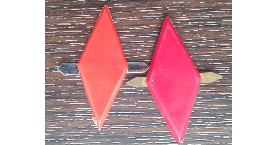 Insigne pionieri - Pionier - Romburi pionerești rosii - Mai rare ...