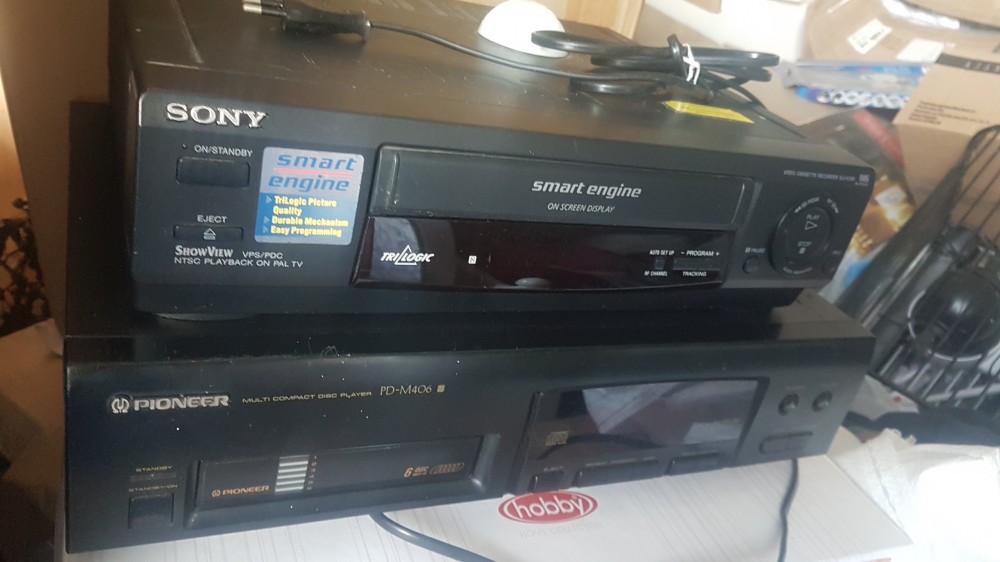 Videorecorder SONY (model vechi, functional) | arhiva Okazii.ro