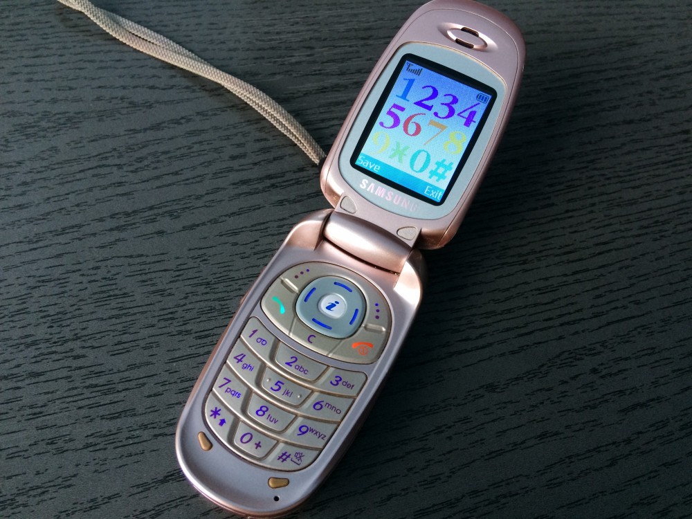 TELEFON CU CLAPETA DE COLECTIE SAMSUNG SGH-X461.CITITI ATENT DESCRIEREA ...