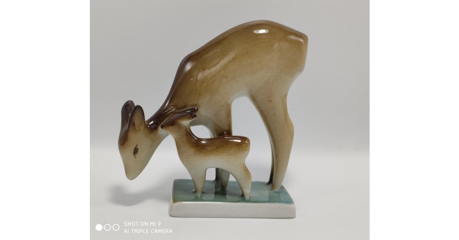 Figurina / bibelou vechi portelan Zsolnay Ungaria | Okazii.ro