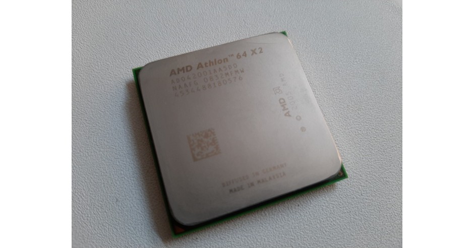 Procesor socket AM2 AMD Athlon 64 X2 4200+ 2.2Ghz Brisbane 1Mb cache | arhiva Okazii.ro