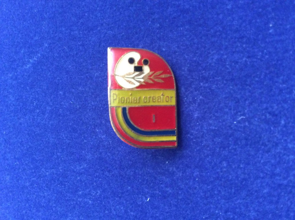 Insigna pionieri - Insigna Romania - Pionier - Pionier Creator - clasa ...