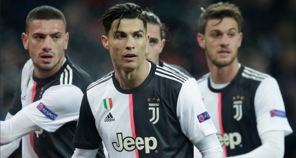Minge de Football semnata de Cristiano Ronaldo si Paulo Dybala | arhiva ...