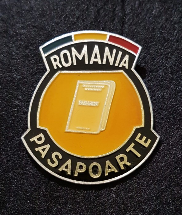 Insigna Romania / serviciul pasapoarte / ministerul de interne | Okazii.ro