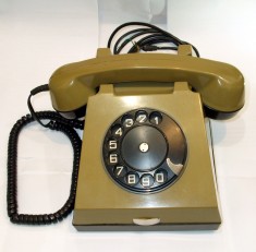 Telefon cu disc Electromagnetica | arhiva Okazii.ro