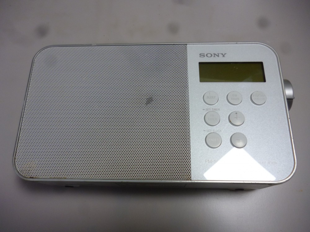 radio portabil Sony ICF-M780 | arhiva Okazii.ro