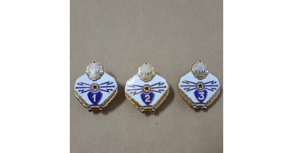Insigne militare romanesti - Specialist de clasa - Transmisiuni - Cl. 1 ...