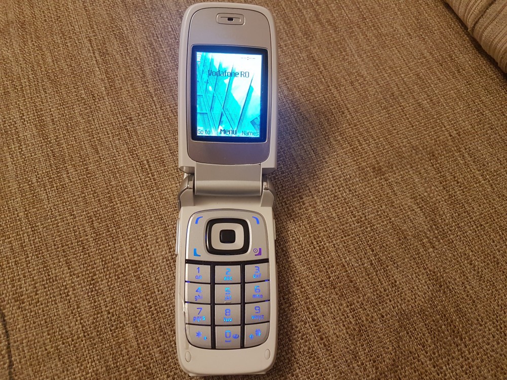 Telefon Rar Dame Clapeta Nokia 6101 Alb Liber retea Livrare gratuita ...