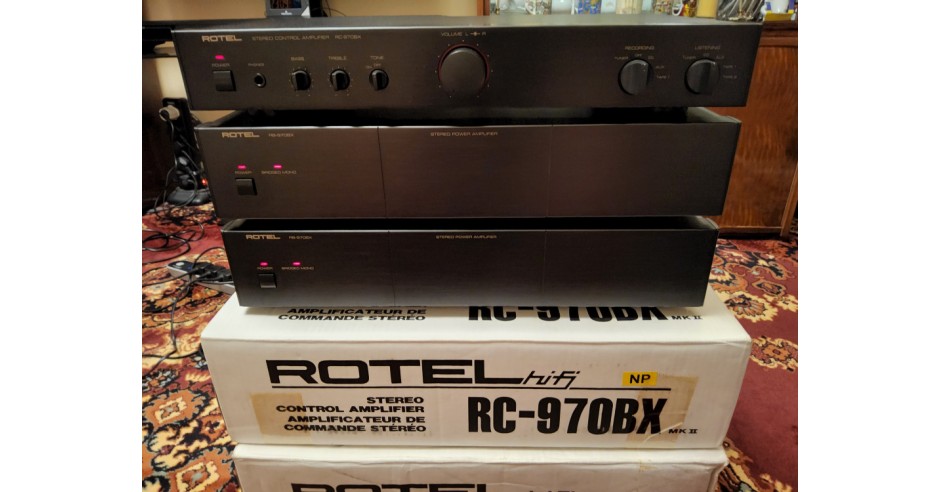 2 Amplificatoare Putere Rotel RB 970BX MK2 + Preamplificator Rotel RC ...