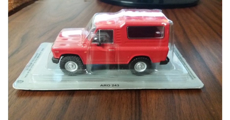 Macheta ARO 243 1984 - DeAgostini Polonia, scara 1/43, noua. | arhiva ...